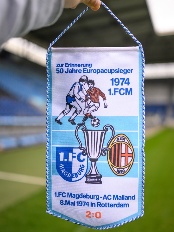Wimpel & Fahnen - Fanartikel | 1. FCM Onlineshop
